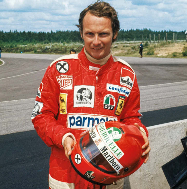 A Eicma il casco di Niki Lauda dell'incidente al Ring: era stato rubato ...